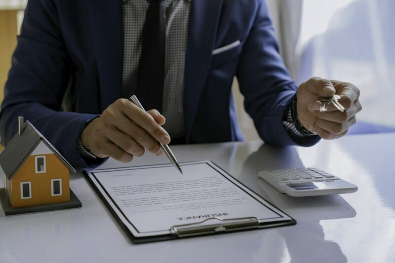 Warrantable vs Non Warrantable Condo: What You Need to Know