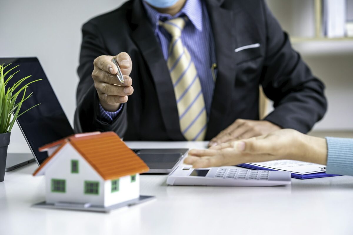 Warrantable vs Non Warrantable Condo: What You Need to Know